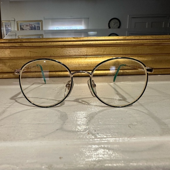 Guess | Accessories | Vintage Guess Round Gold Metal Frame | Poshmark